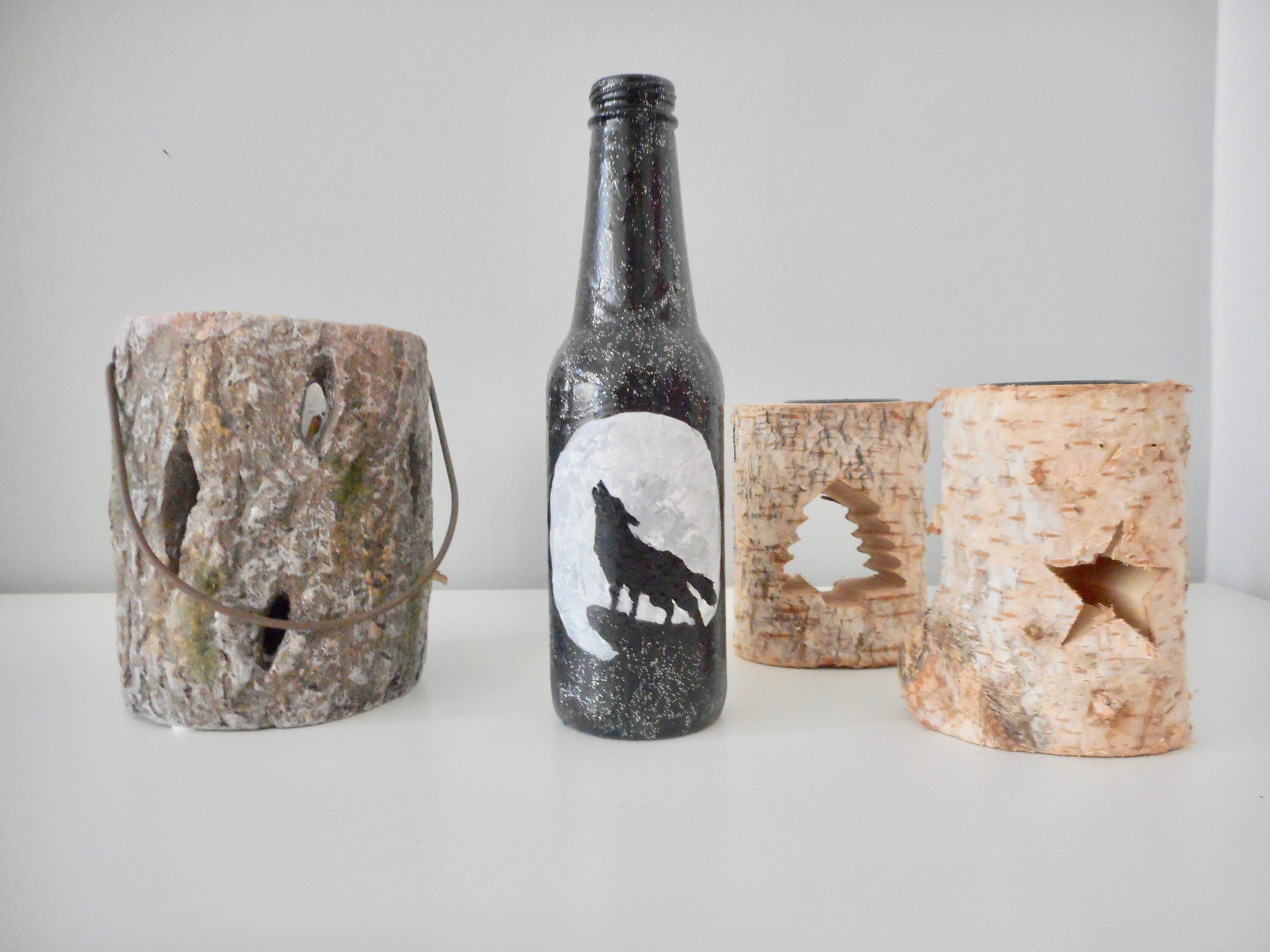 Handgeschilderde fles Huilende wolf volle maan fles zwart wit decor ...