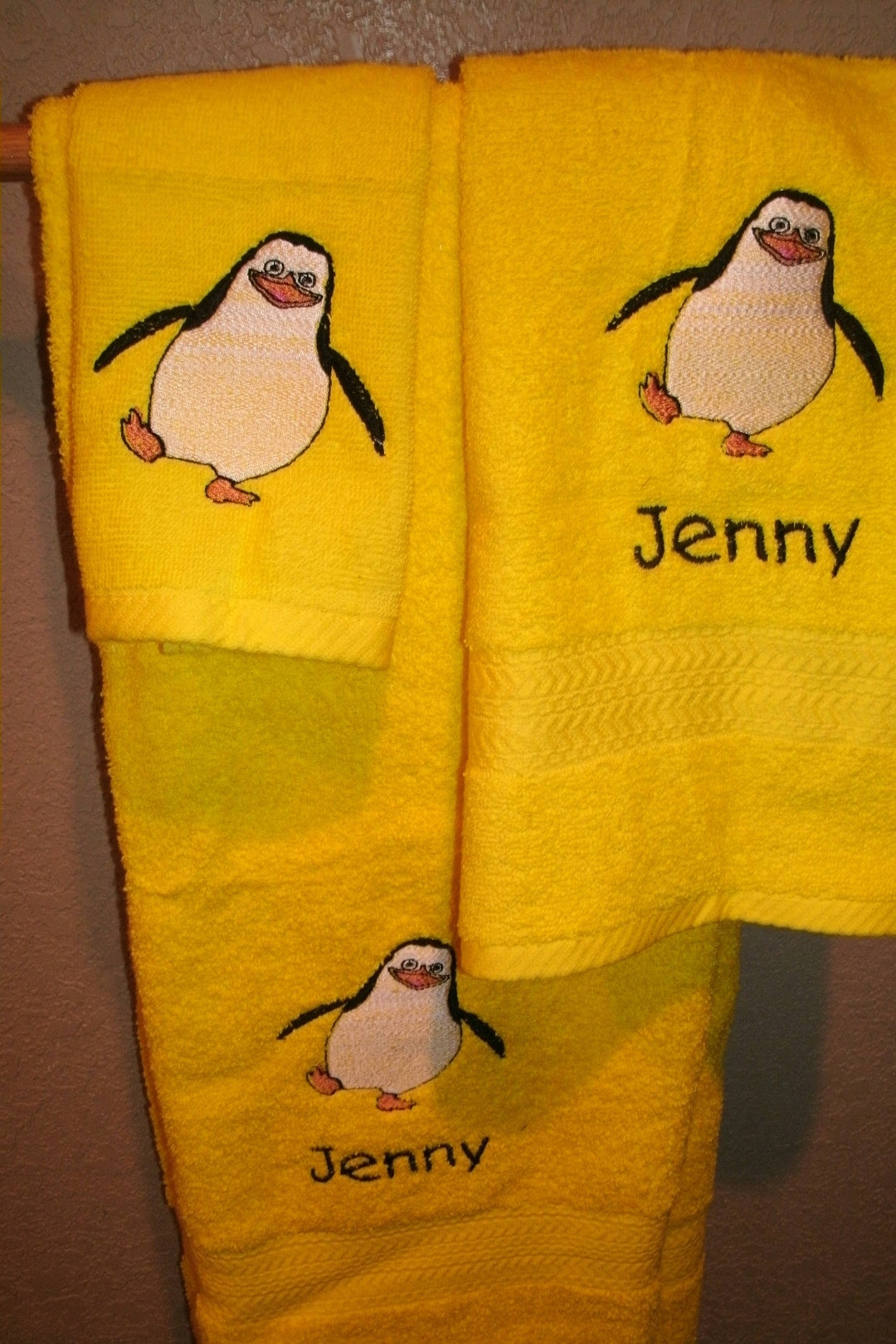 Penguins Personalized Madagascar Penguins 3 Piece Towel Set Bathtowel ...