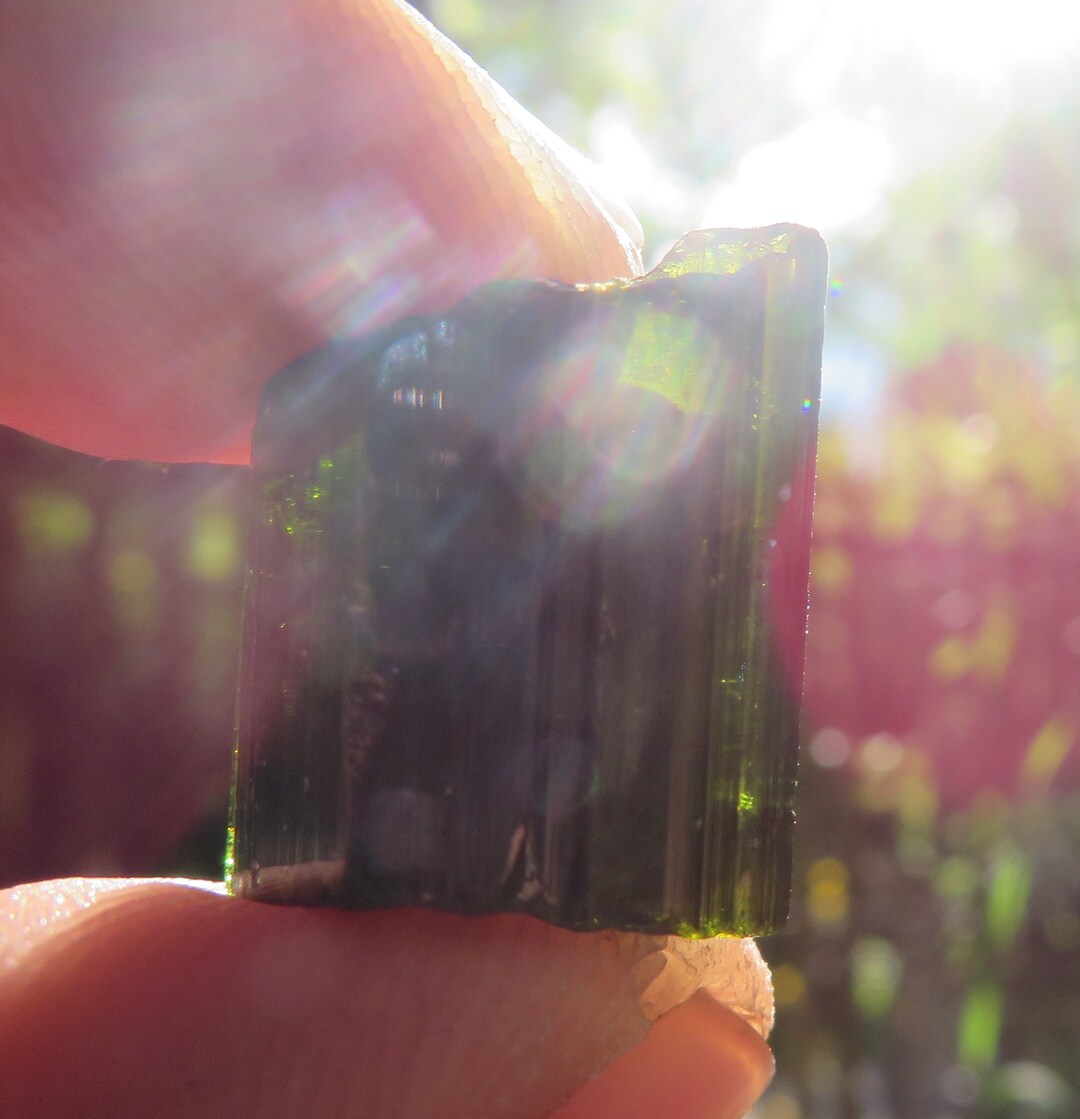 Black Green Turmaline Gemstone 1,8cm Hippie Deco Minerals Decoration ...