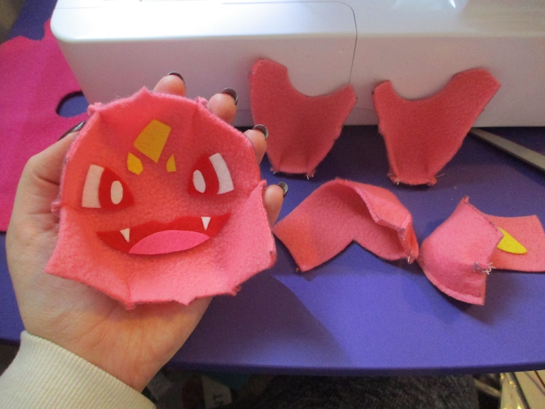 Bulbasaur Plush Sewing Pattern and Tutorial .PDF - Etsy