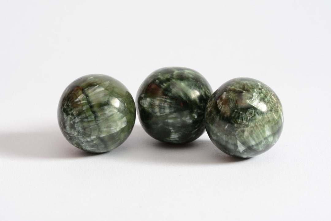 SERAPHINITE MINI SPHERE Ball Angel Wing Angel Green Stone Carving ...