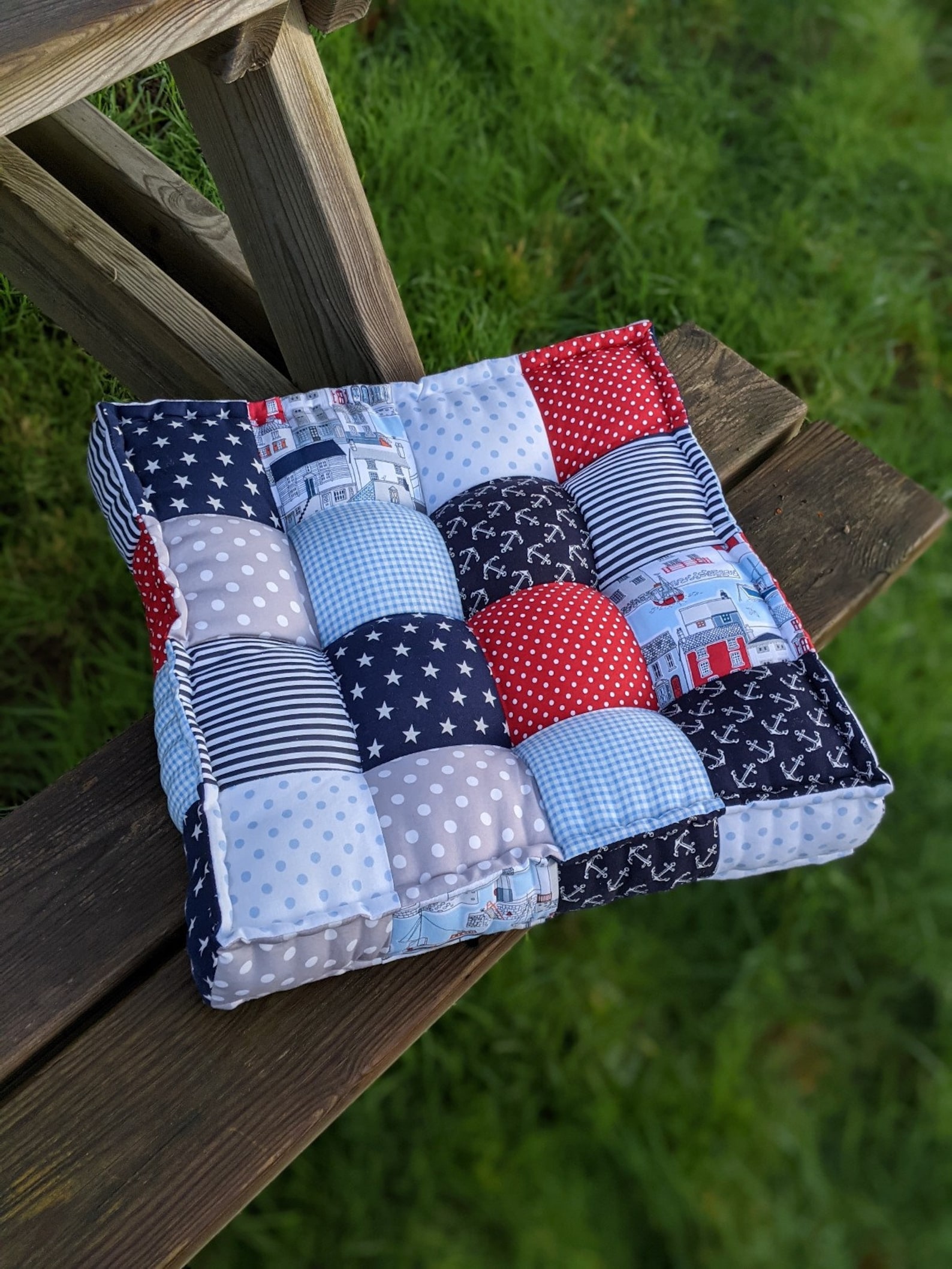 Square Patchwork Quilted Cushion SEWING PATTERN - Etsy UK