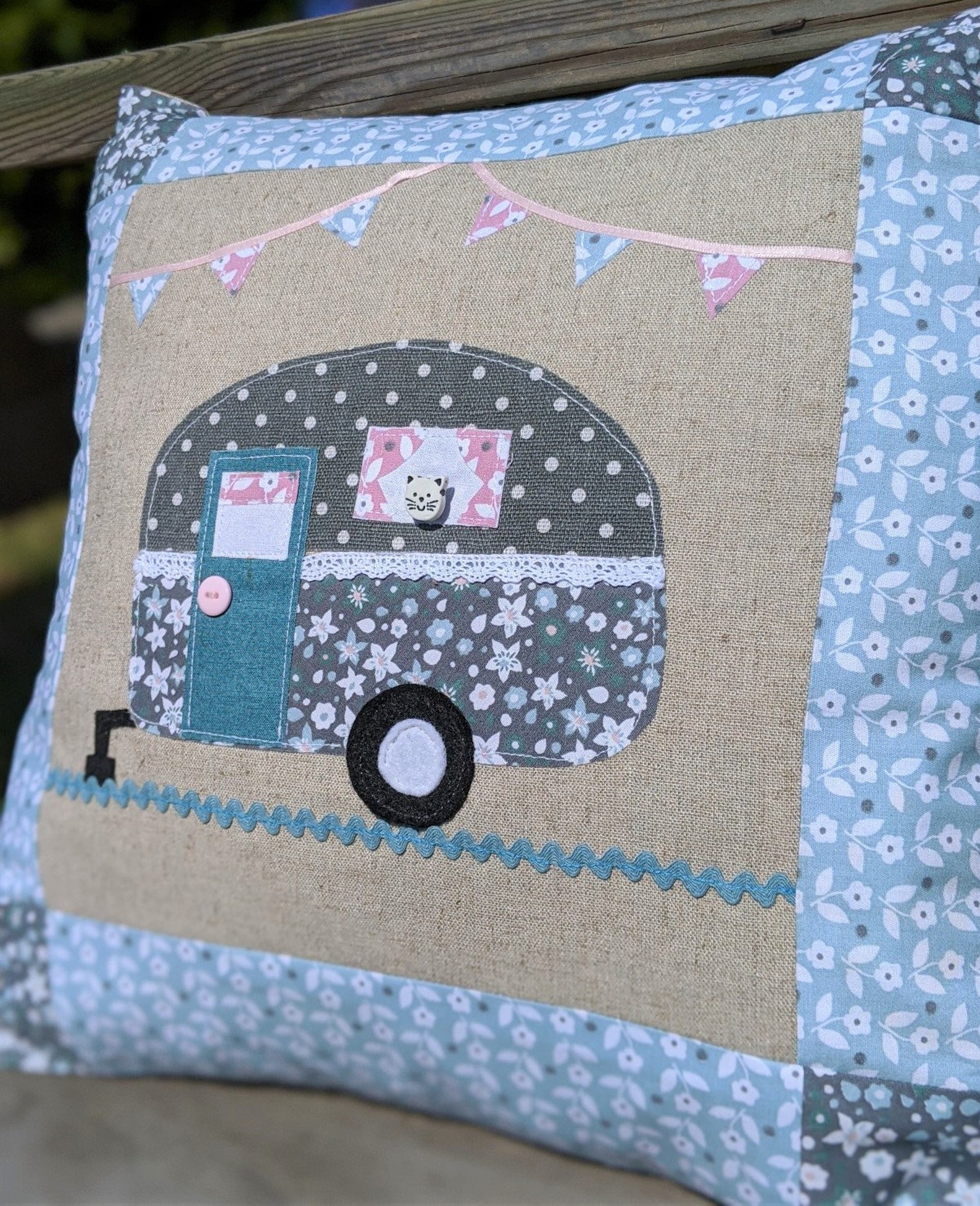 Caravan Applique Cushion With Zip Back SEWING PATTERN | Etsy UK