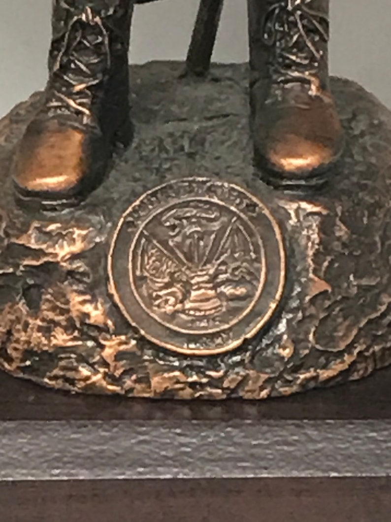 Army Soldier Award / Army / Army Award / Army Statue - Etsy
