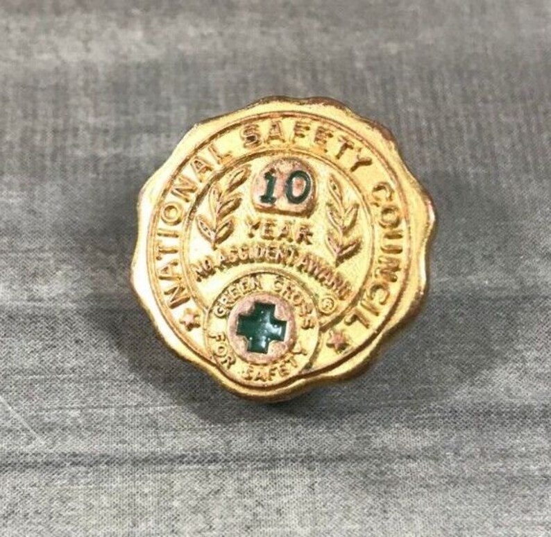 National Safety Council 10 Year No Accident Award Green Cross VTG ...