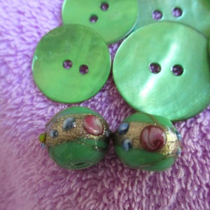 Vintage Pink and Green Buttons and Gemstone Beads - Etsy