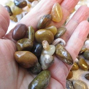Small Polished Stones and Agates, Mosaics and Crafting Bulk Rocks Lot ...