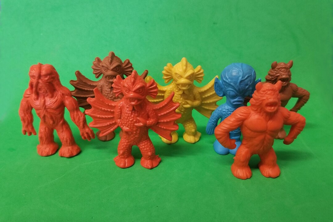 Space Raiders Diener Rubber Eraser Figures Space Creatures Alien ...