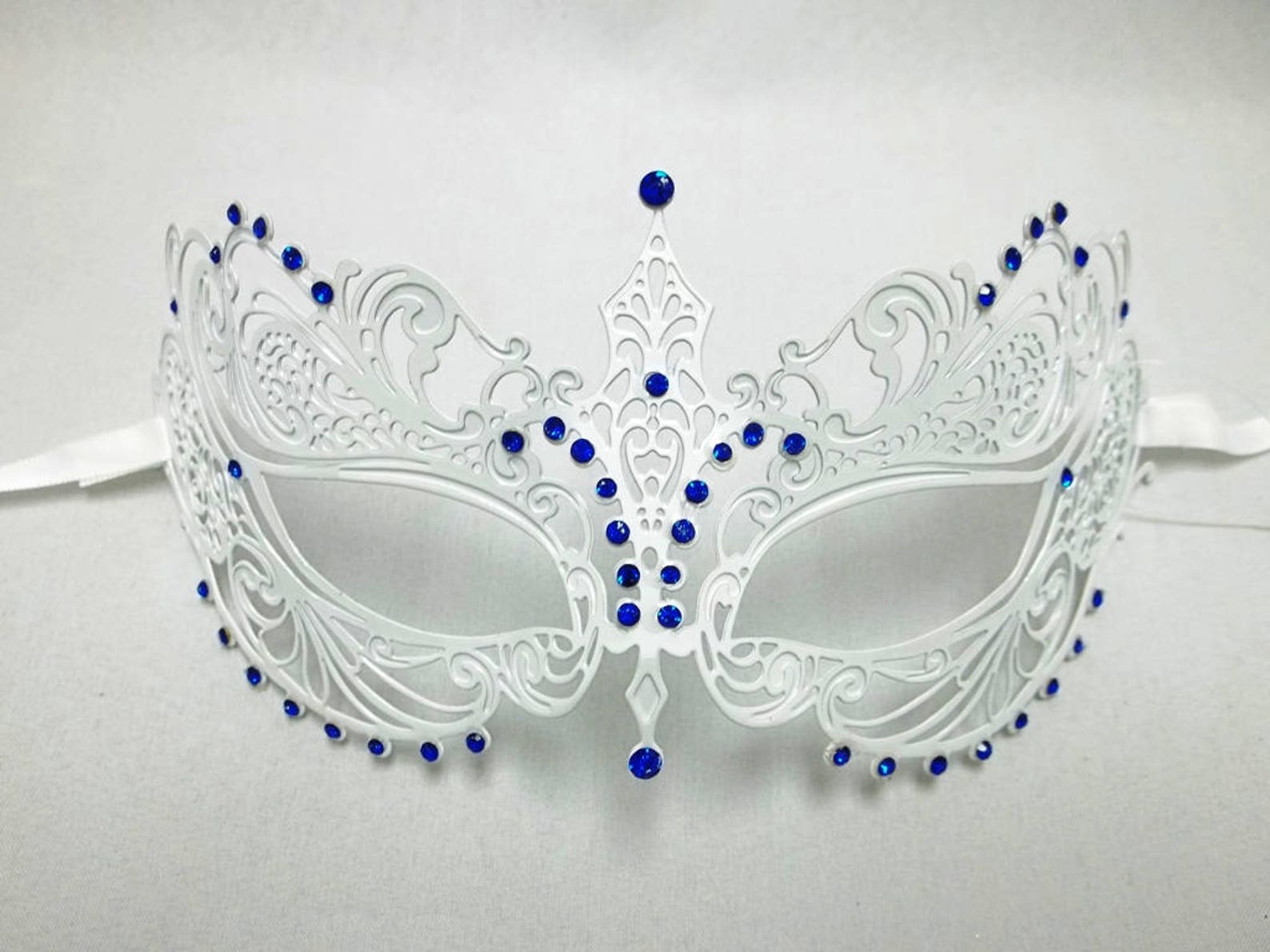 Beautiful Lady Masquerade Mardi Gras Metal Filigree Mask in - Etsy