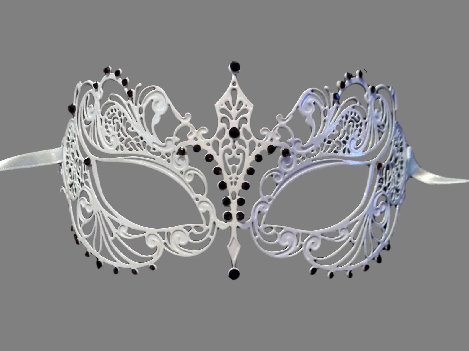 Beautiful Lady Masquerade Mardi Gras Metal Filigree Mask in - Etsy