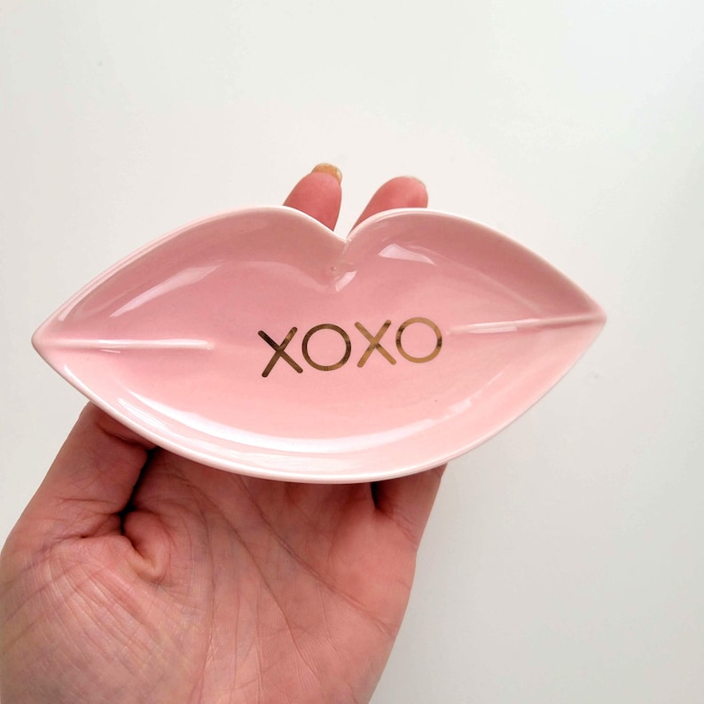 Pink Lips Ring Dish, Kiss Lips Jewelry Plate, Ceramic Trinket Tray ...