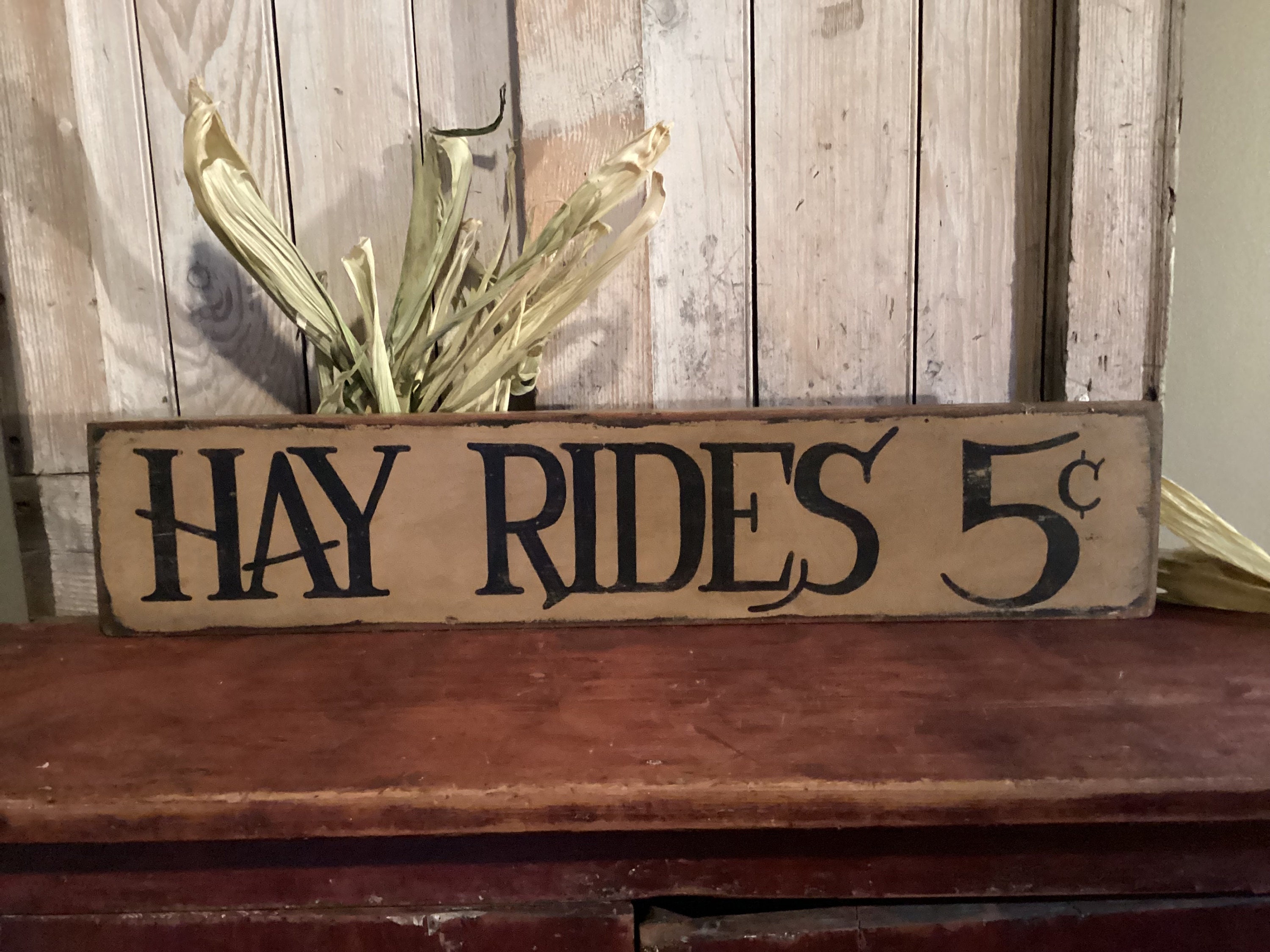Hay Ride Sign