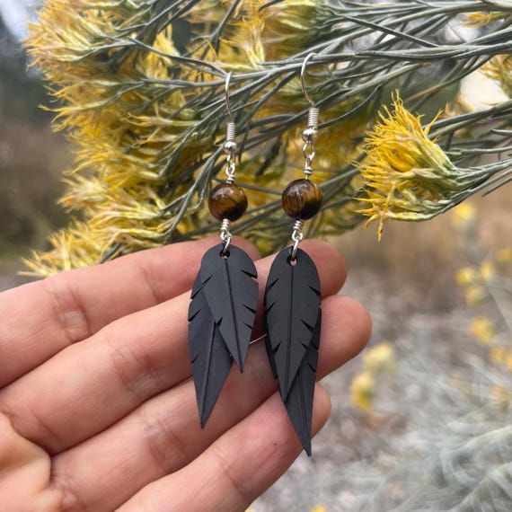 Fake feather earrings store