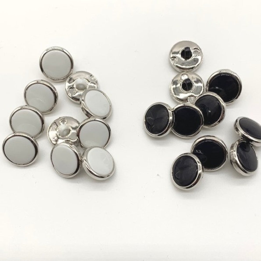 12 Silver Rimmed Buttons in White or Black 15mm - Etsy
