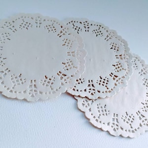 50 Paper Doilies (8.8cm Diameter) - Card Making, Scrapbooking ...