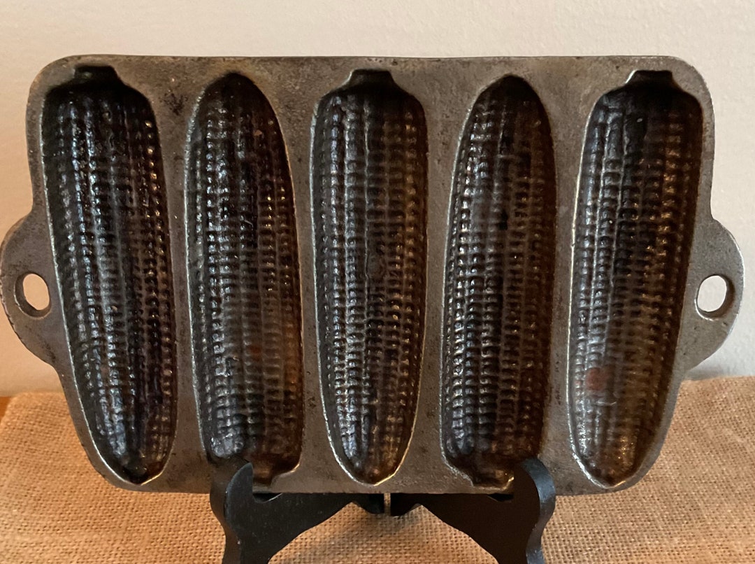 Cast Iron 5 Ear Corn Bread Stick Pan - Etsy