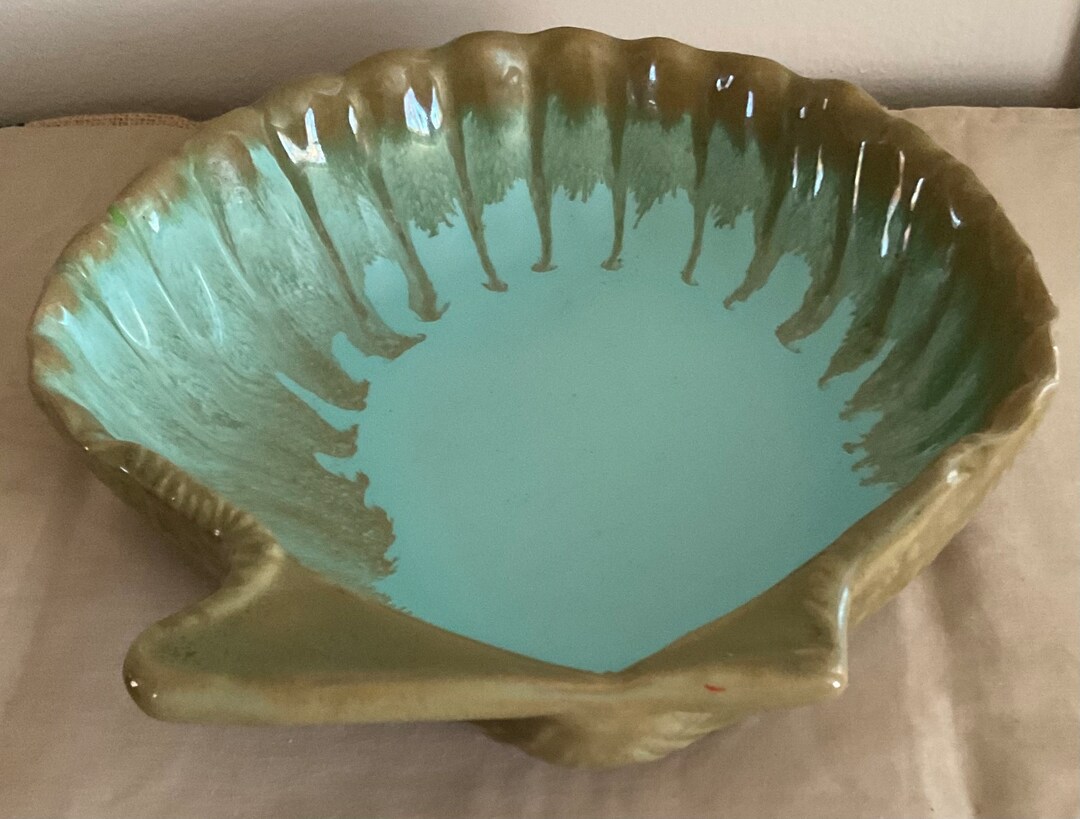 Vintage Shell Shaped Pottery Serving Bowl - Etsy