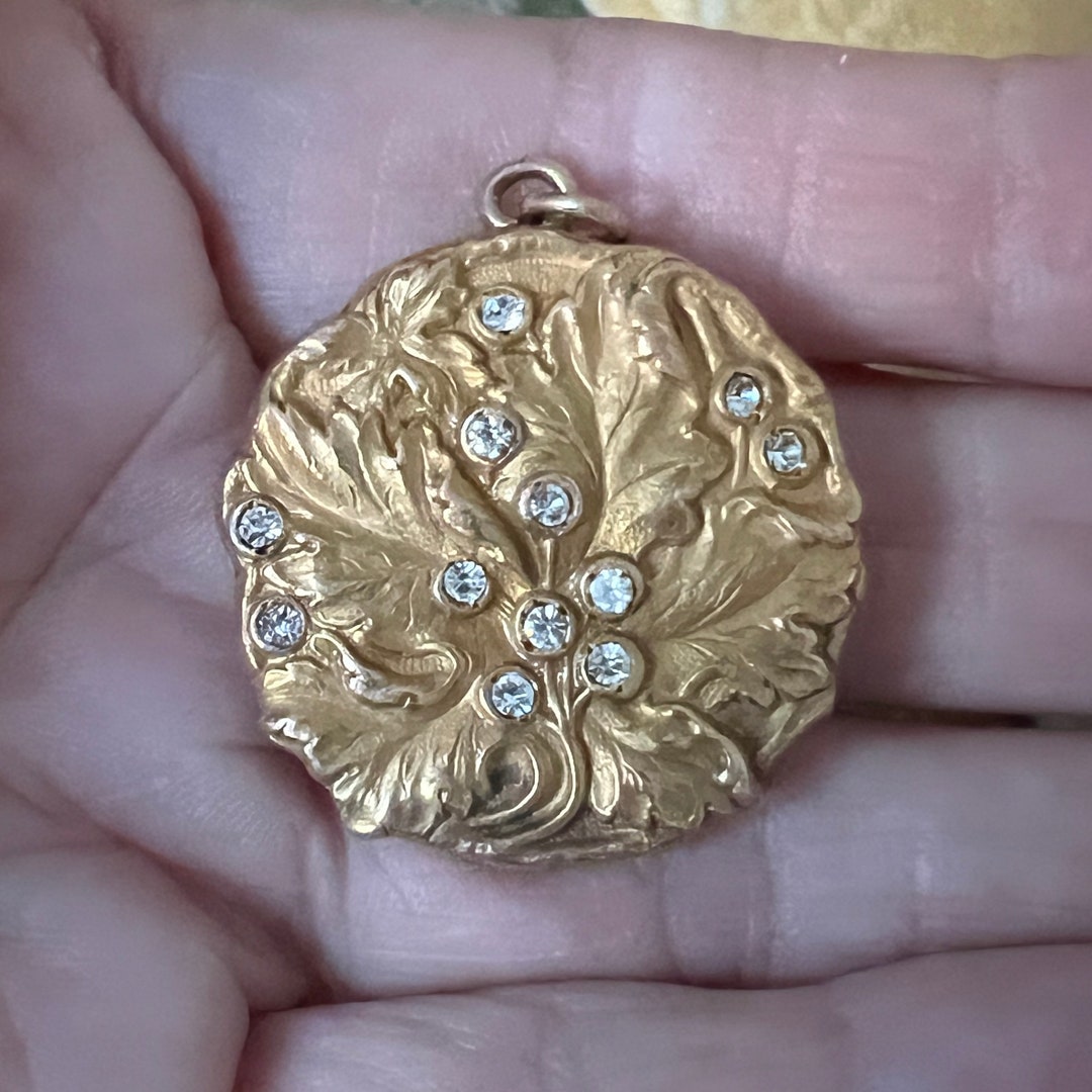Art Nouveau Maple Tree Leaf & Paste Locket - Etsy