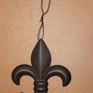 DIY Fleur De Lis Package Toppers, Easy to Personalize With Names and ...