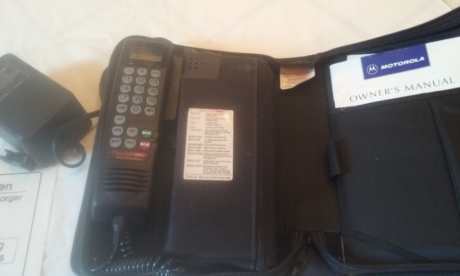1990 Motorola Mobile Cellular Telephone Complete With Manuals and ...
