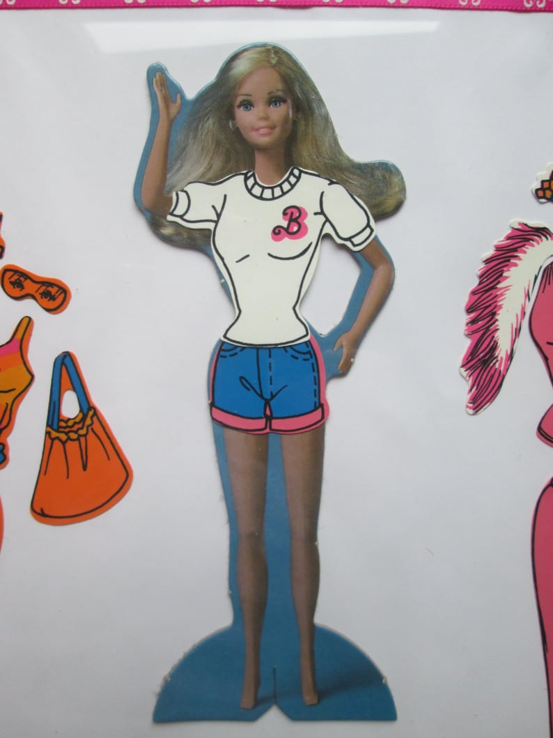 Vintage 1983 BARBIE COLORFORMS Framed Barbie Doll With 4 Outfits - Etsy