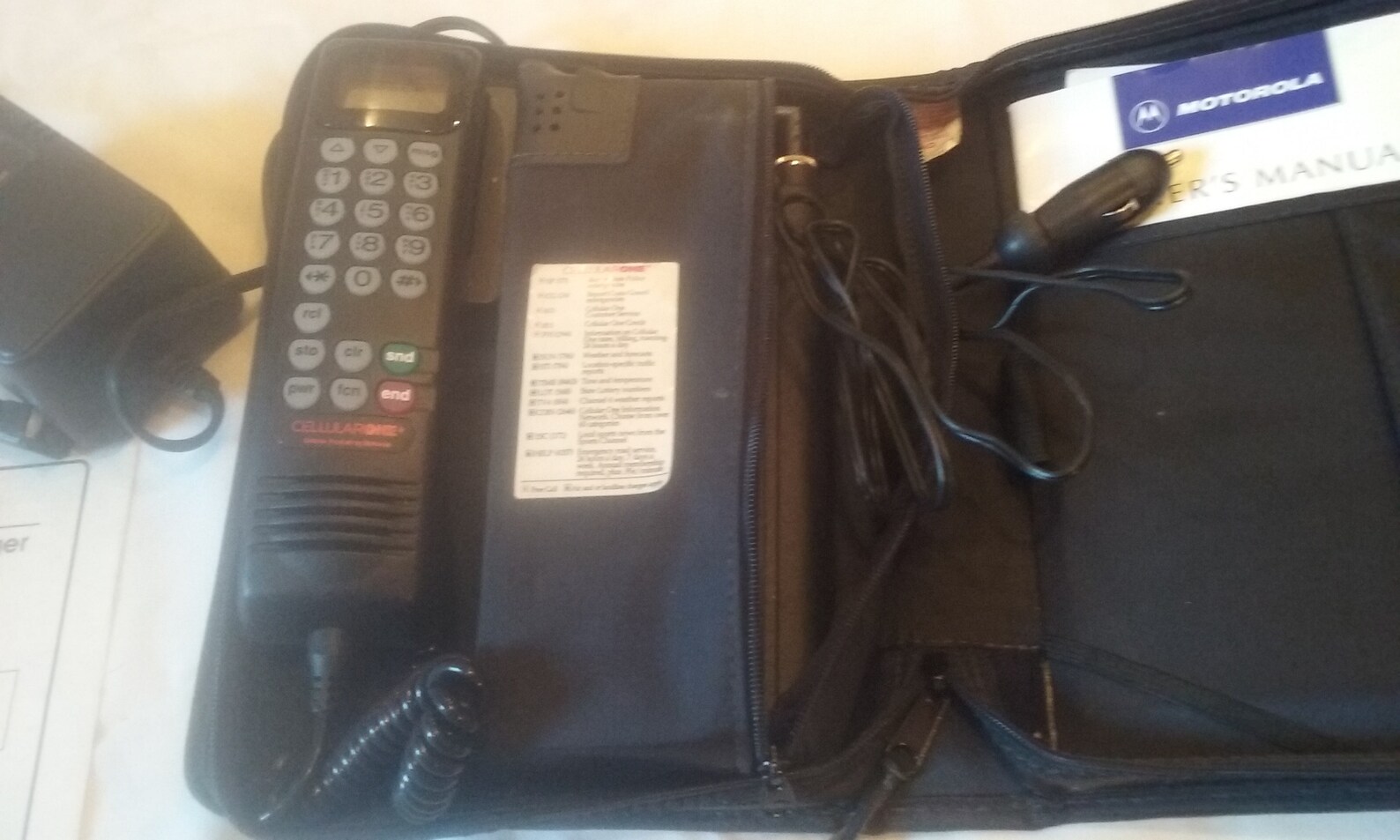 1990 Motorola Mobile Cellular Telephone Complete With Manuals and ...