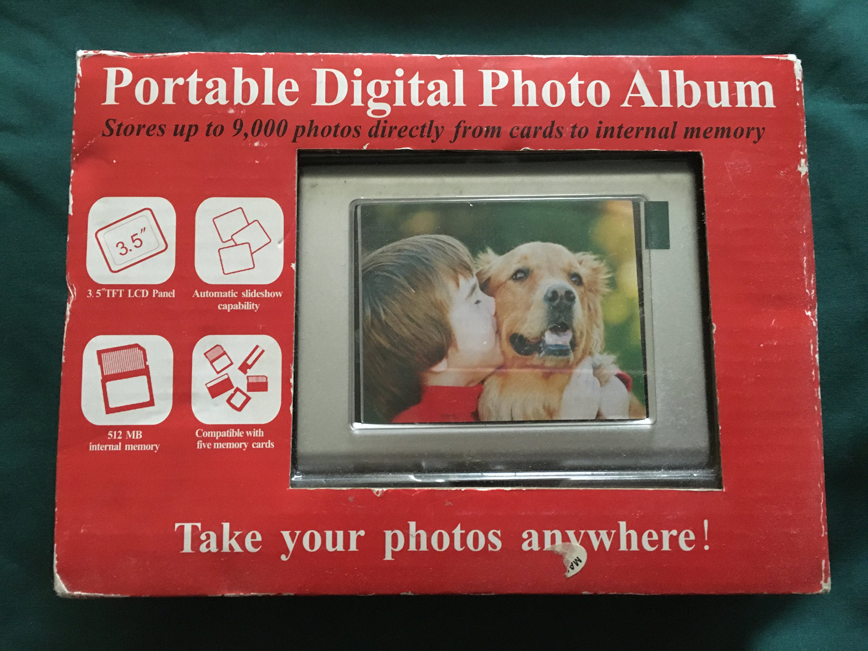 Portable Digital Photo Album