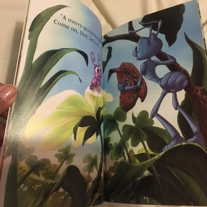 Disney's A Bug's Life Flik's Perfect Gift Level 2 First Reader by J ...