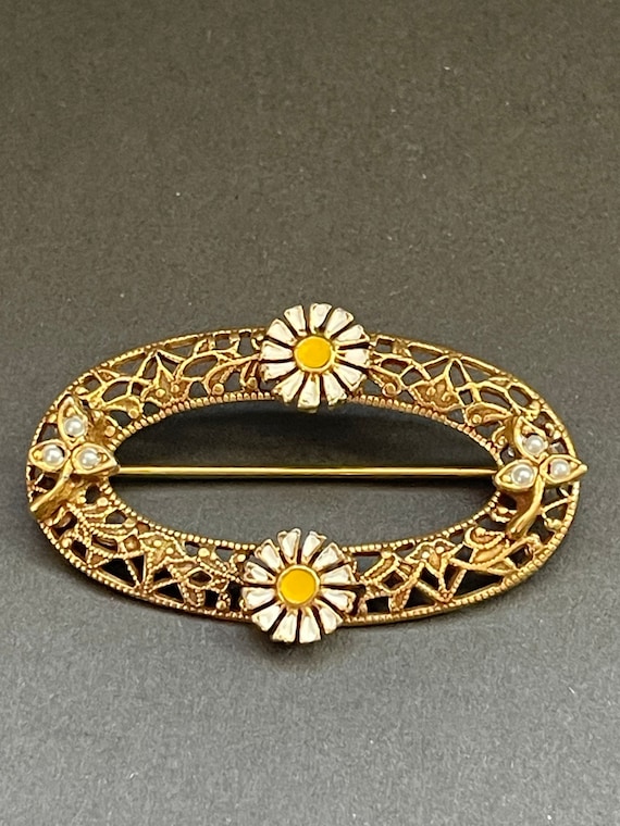 Brooch Daisy Gem