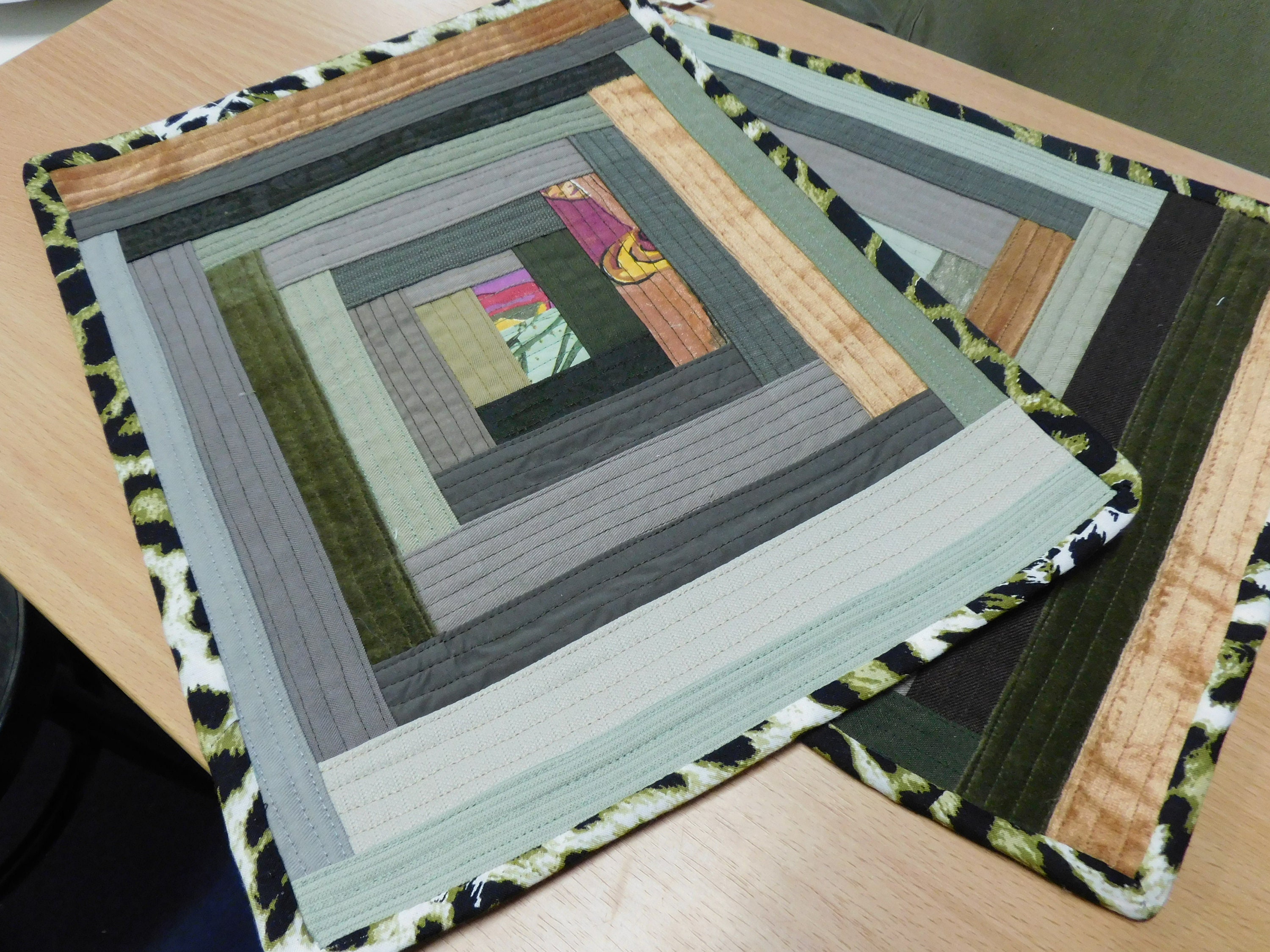 Platzset Quilt , grünes Tischset genäht , Tischset Stoff Patchwork - Etsy.de