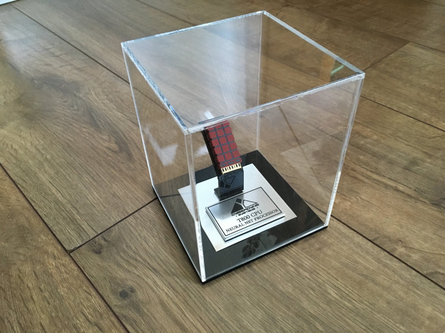 Terminator Prop T-800 CPU Brain Chip' in Display Case - Etsy UK