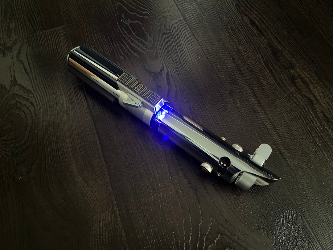Anakin Skywalker Lightsaber All Metal Crystal Chamber Reveal Prop - Etsy