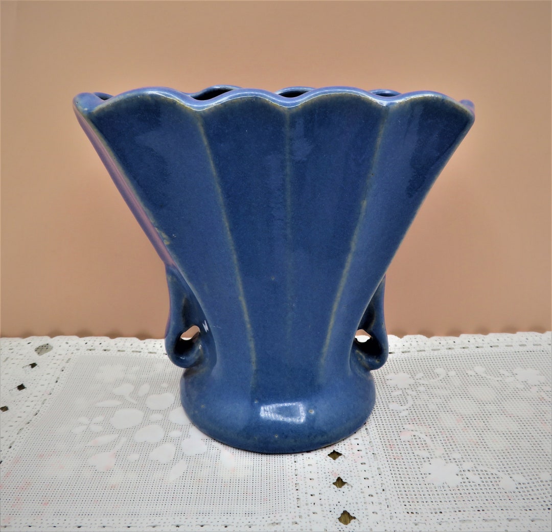 Zanesville Stoneware Pottery Gloss Delph #851 Handled Vase - Etsy