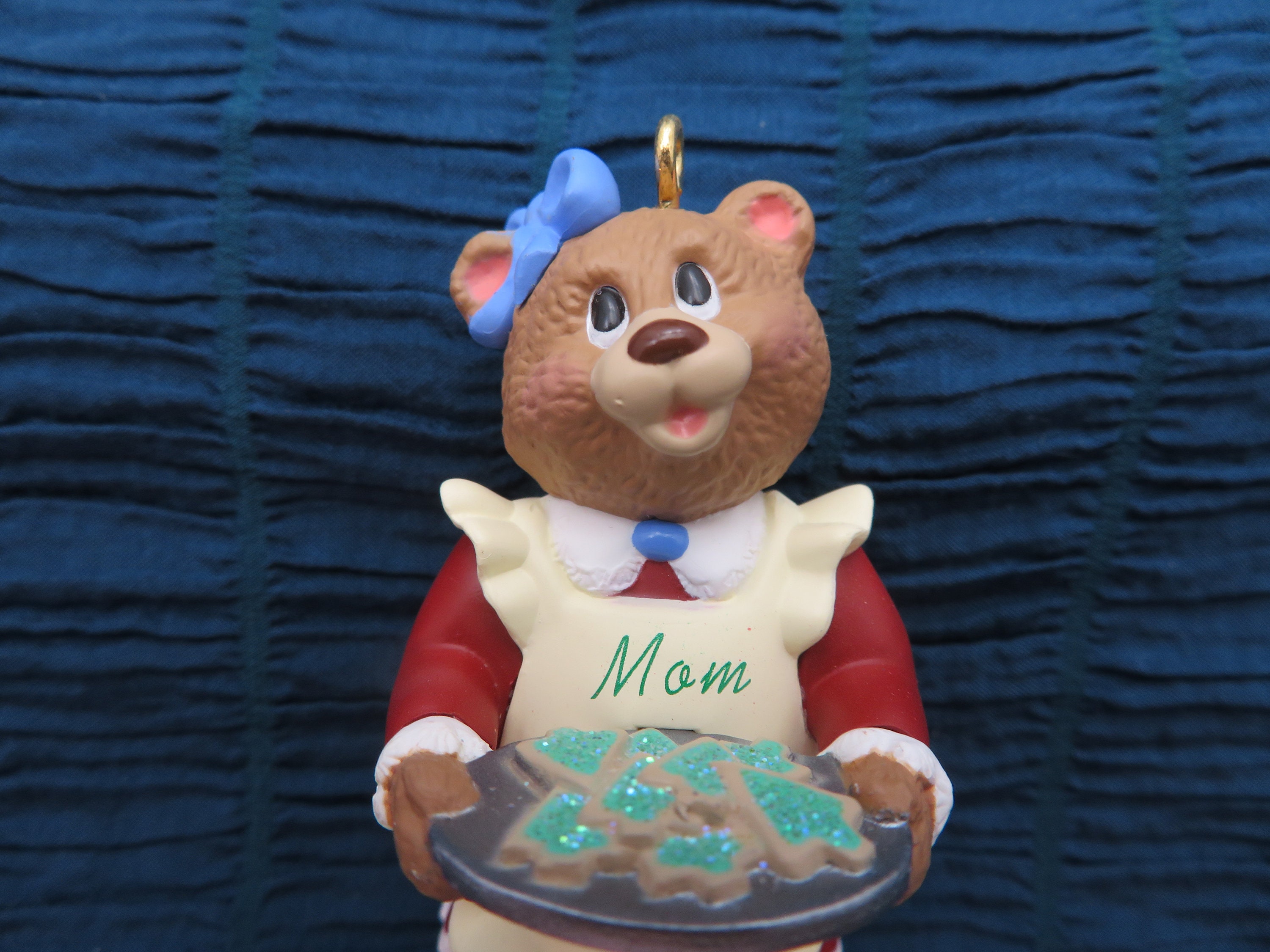 1998 New in the Box Hallmark Keepsake Christmas Tree Ornament "mom" - Etsy