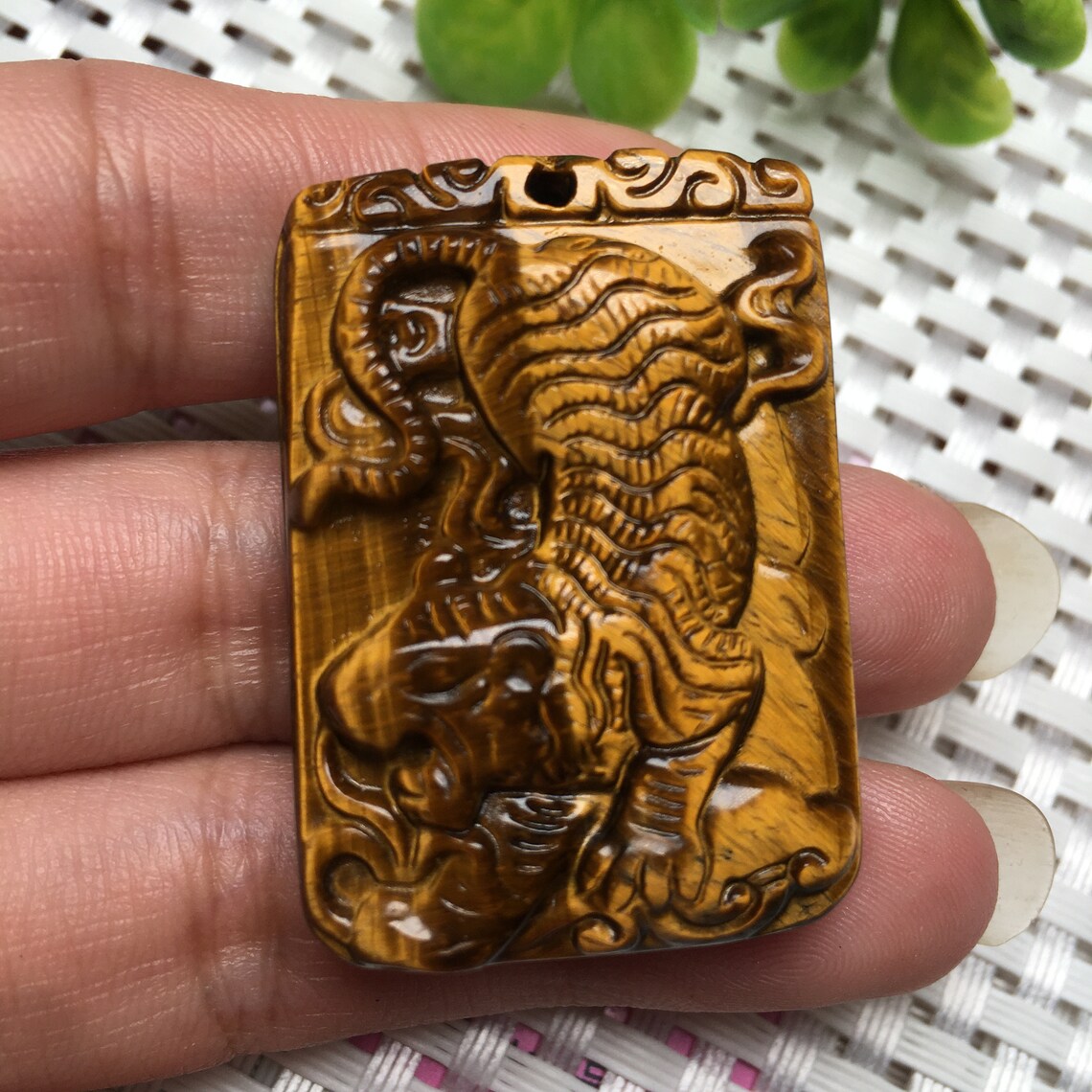 Free Shipping Natural AAA Tiger Eye Carving Lower | Etsy