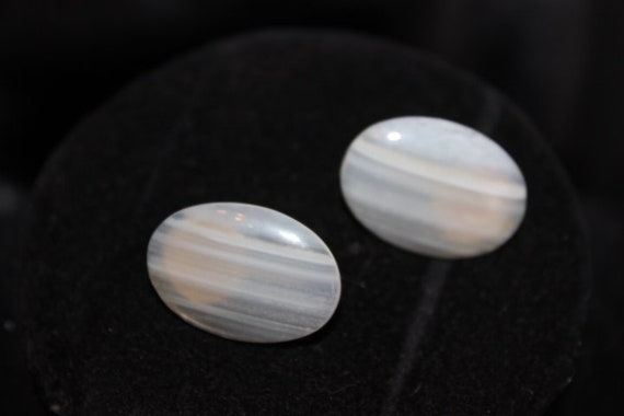 Really cool white translucent natural stone clip earr… - Gem