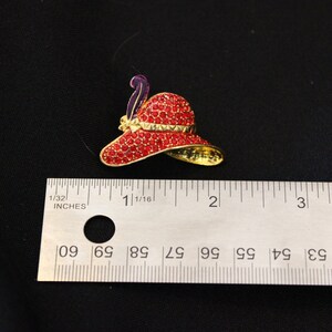 Vintage Rhinestone Red Hat Figural Pin Unsigned - Etsy