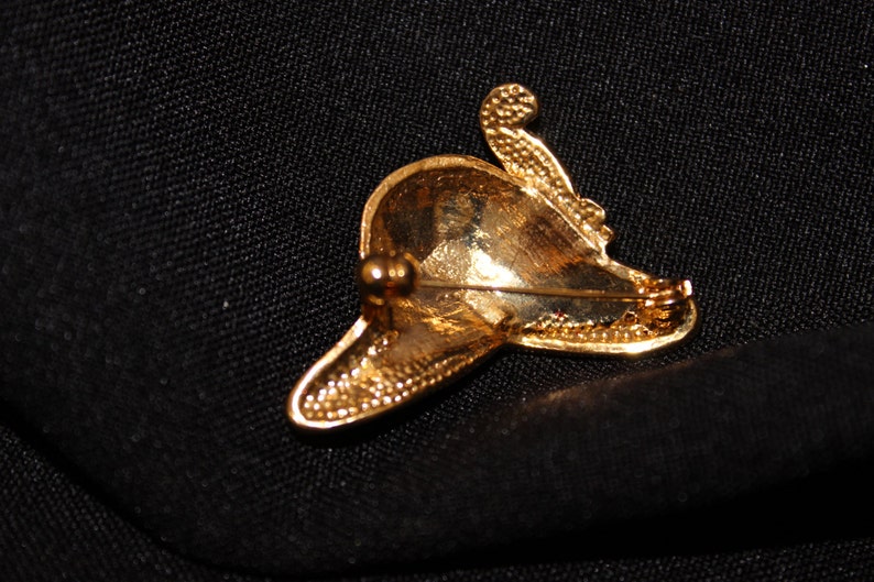 Vintage Rhinestone Red Hat Figural Pin Unsigned - Etsy