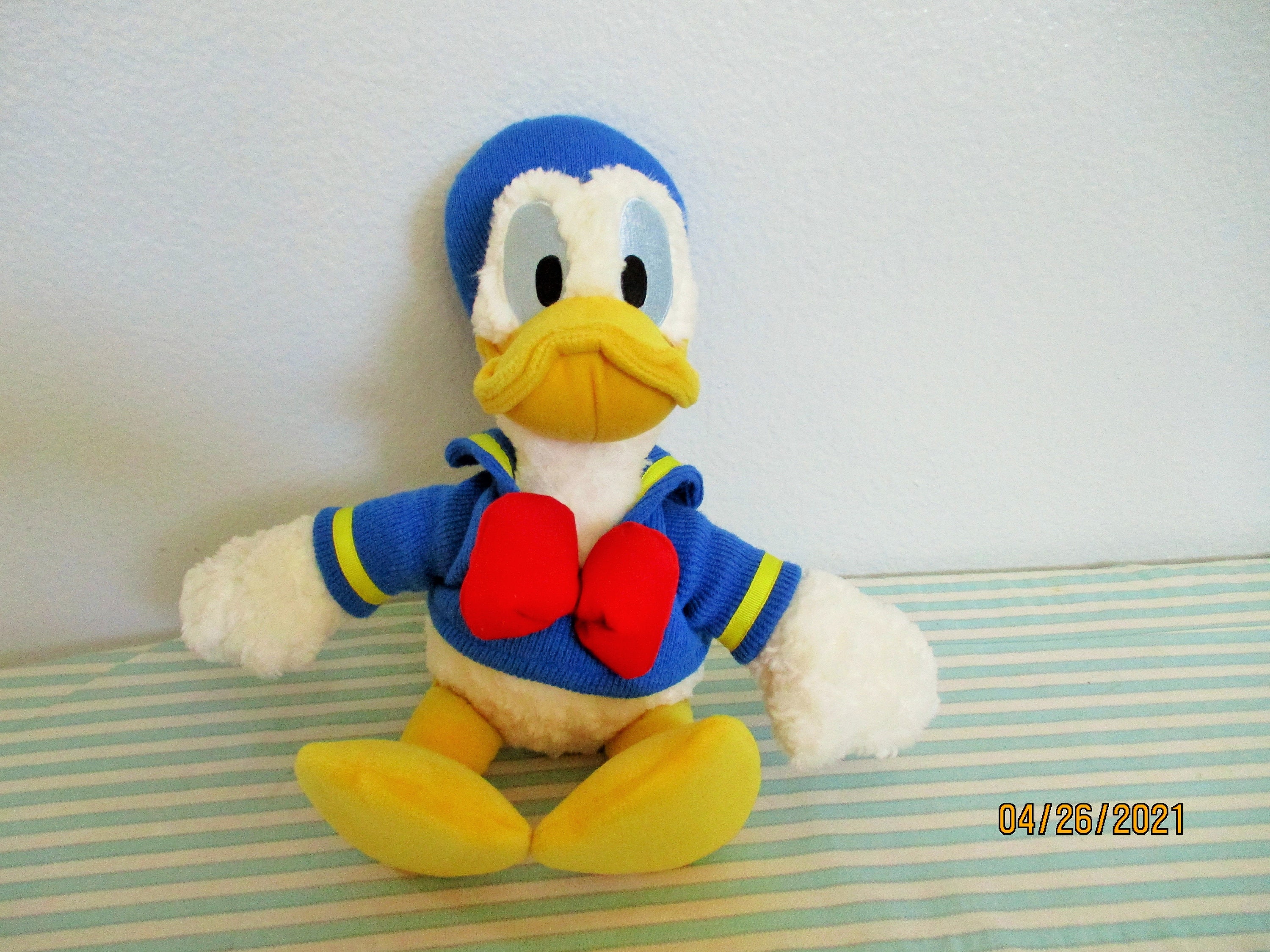 Vintage Disney Angry Donald Duck Rubber Duck Toy 6 in - lktech.vn