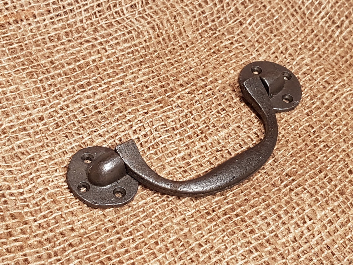Vintage Lifting Handle Antique Iron 3 Hole Round Plate - Etsy
