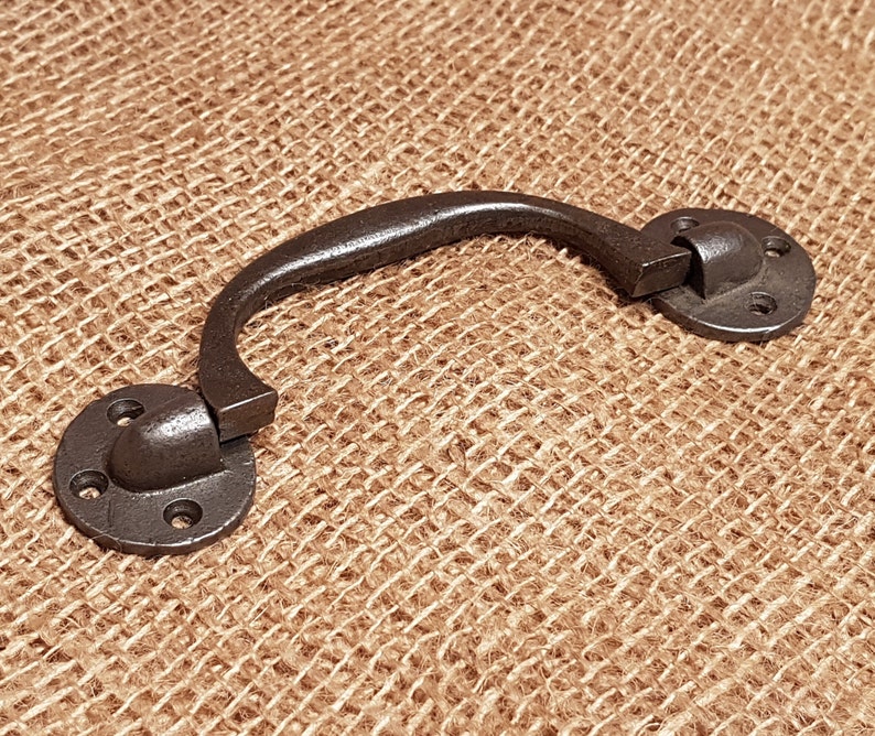 Vintage Lifting Handle Antique Iron 3 Hole Round Plate - Etsy