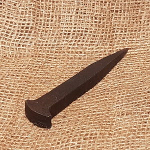 10 X 6" Inch Rail Road Spikes - Hand Forged - Etsy Canada