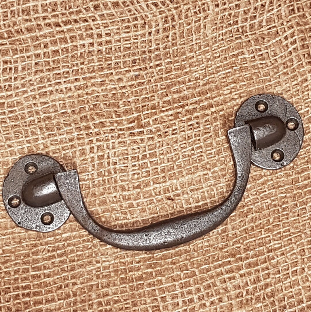 Vintage Lifting Handle Antique Iron 3 Hole Round Plate - Etsy