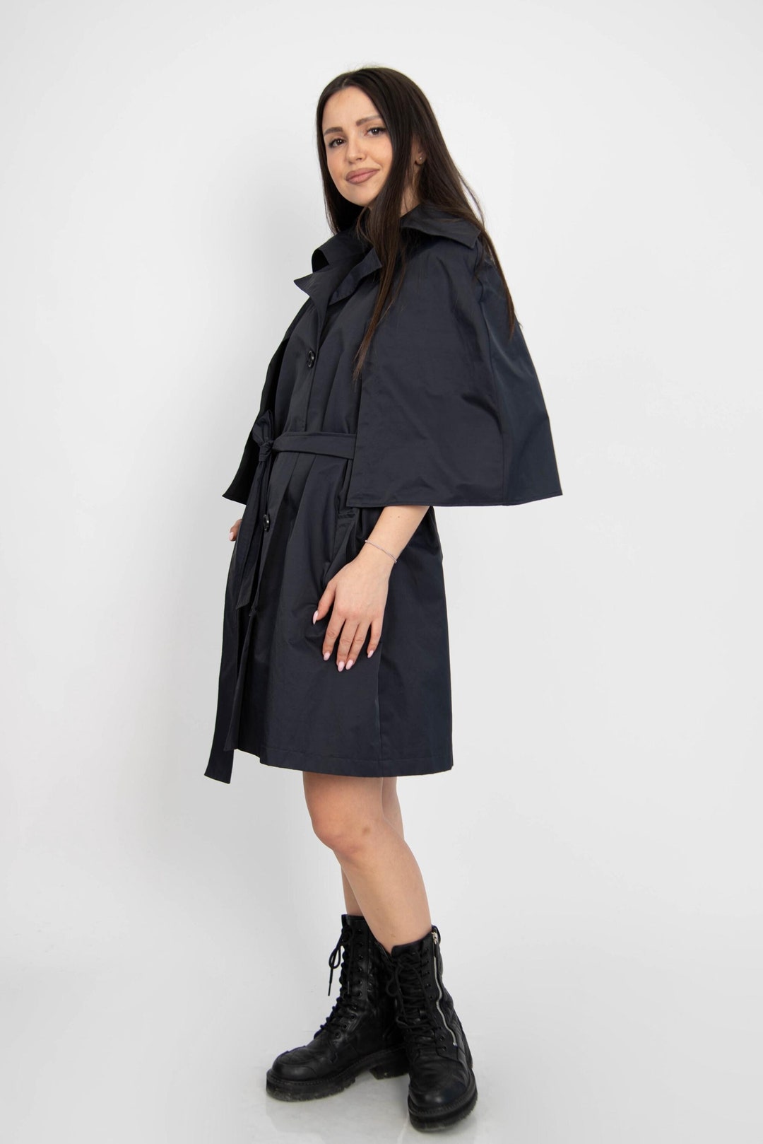 Modern Cape Trench Coat/elegant Short Raincoat/belted Statement ...