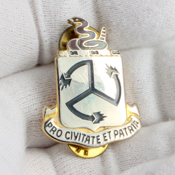 Memorabilia US WW2 2nd ADA Air Defense Artillery Unit Crest Fidus Ultra ...