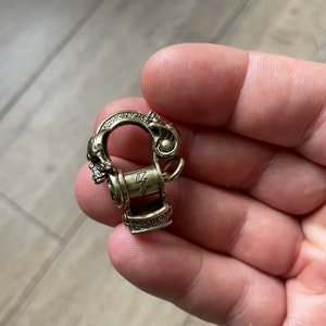 Skull Catapult Shackle - Etsy