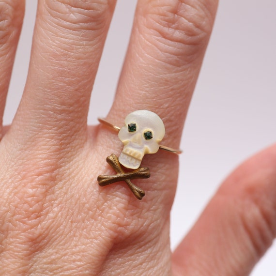 Antique Skully Stick Pin Ring - Gem