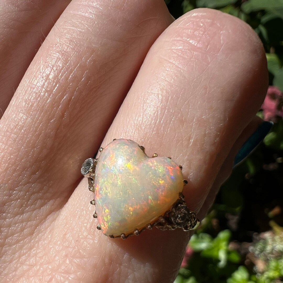 15k Opal Heart Ring - Etsy