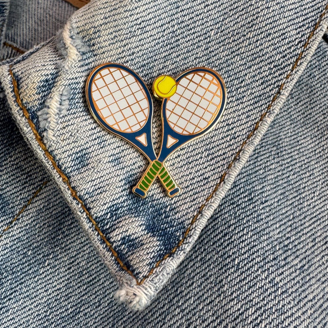 Tennis Racket Enamel Pin - Hard Enamel Pins - Preppy - Trendy - Sporty ...