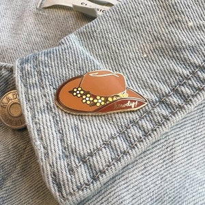 Cowgirl Boot Pin - Cowgirl Hat Pin W. Howdy ! Cute Southwest / Western ...